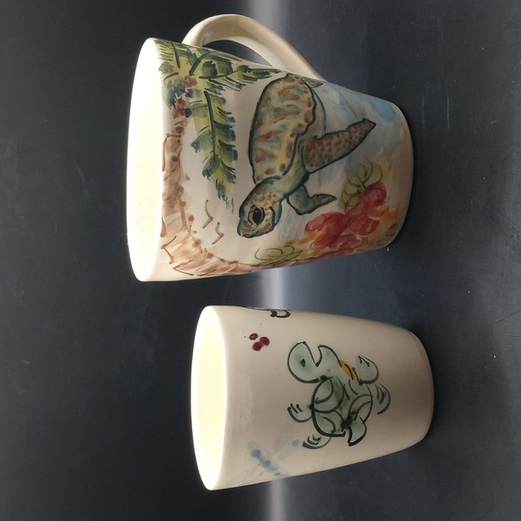 Kitchen | Vintage Set Of Hand Painted Pottery Cups With Turtles And ...